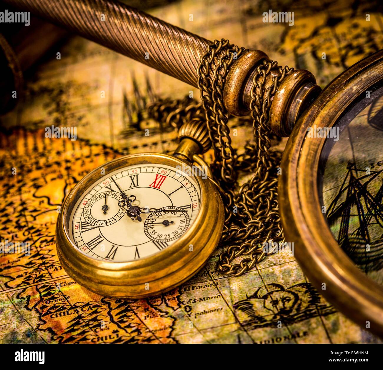 Vintage still life. Antique pocket watch Stock Photo - Alamy