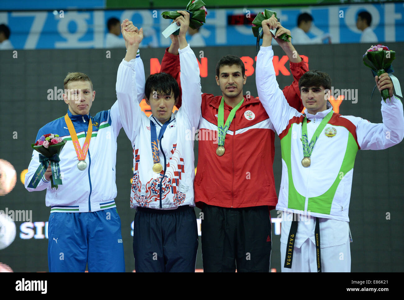 Incheon, South Korea. 1st Oct, 2014. Gold medalist Jo Cholho (2nd L) of ...