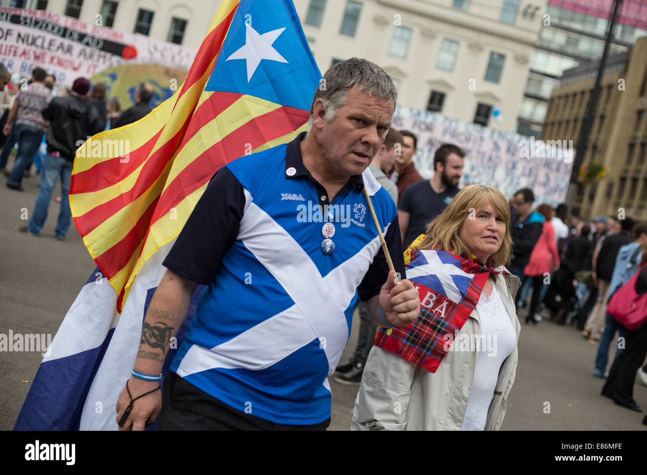 Pro-Scottish Independence Yes supporters in George Square in the week ...