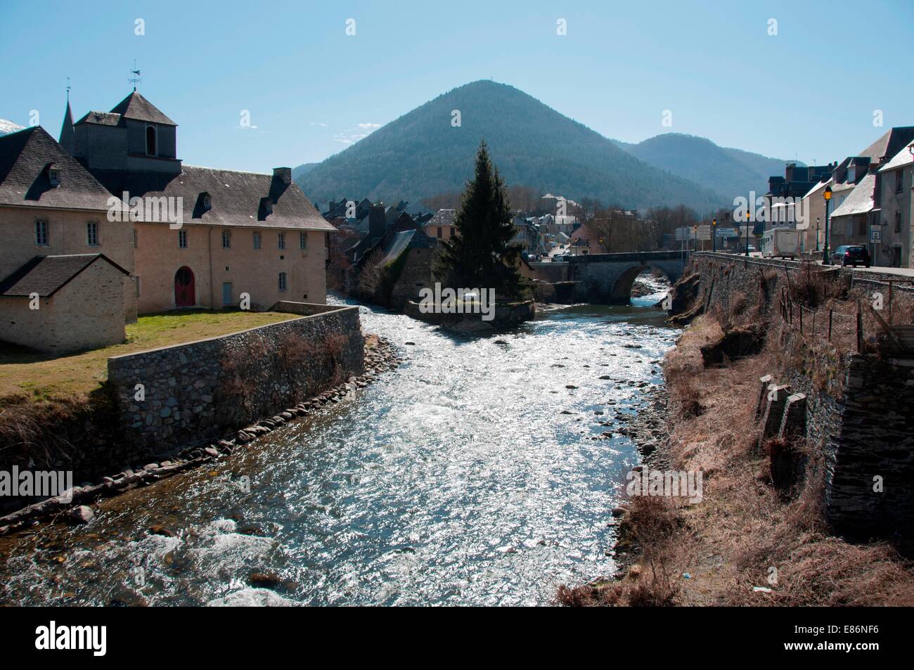 A river going through a town Stock Photo - Alamy