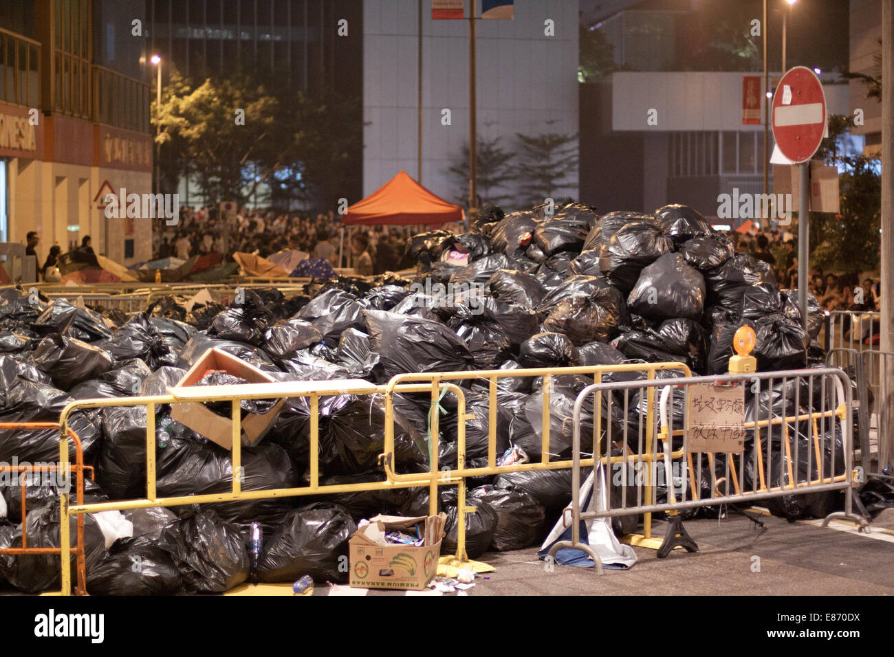 Hong Kong. 30th September, 2014. Bags of rubbish in protest area ...