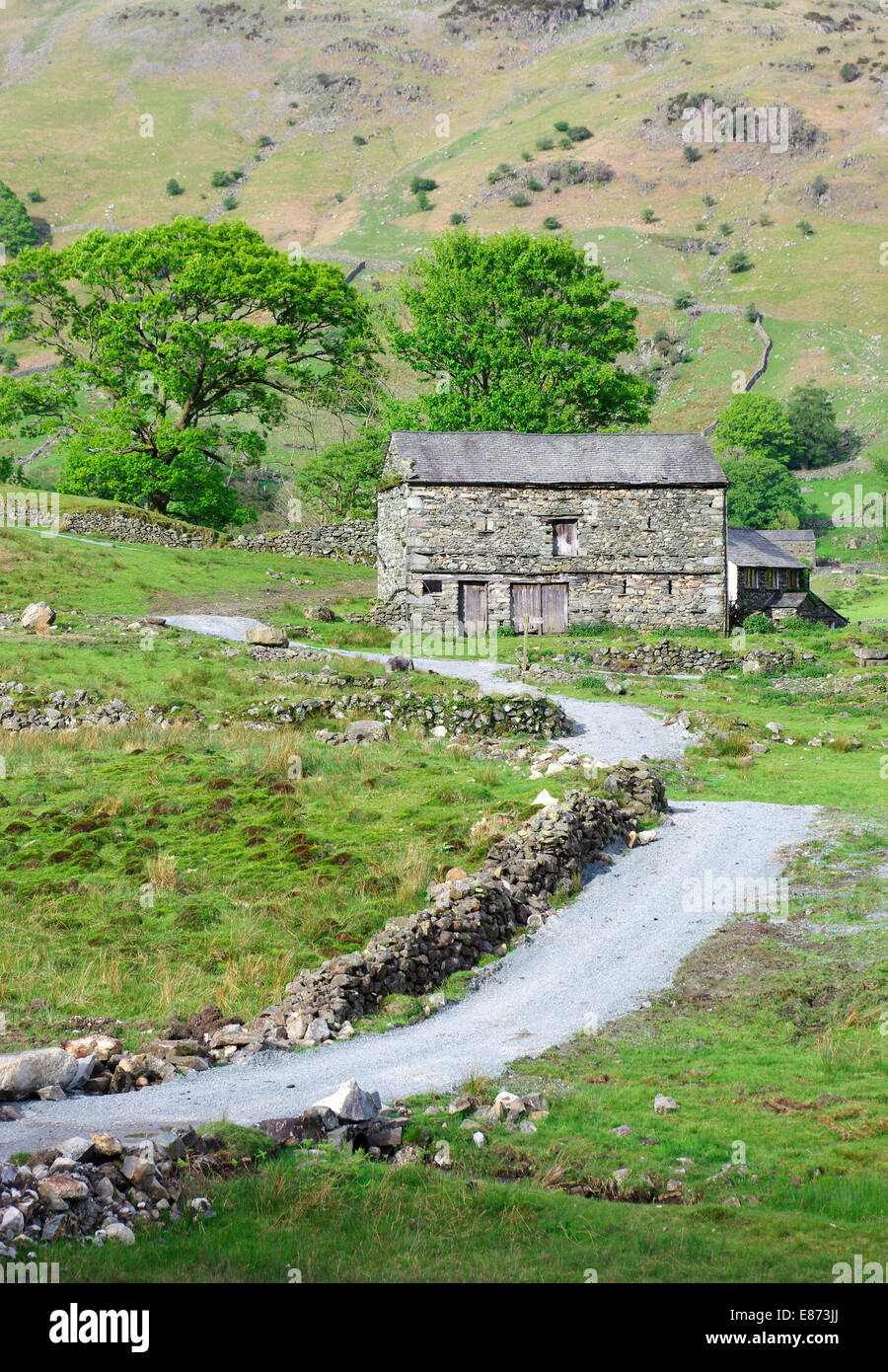 Traditional Stone Farm Barn at Oak Howe, Great Langdale, Lake Distirct ...