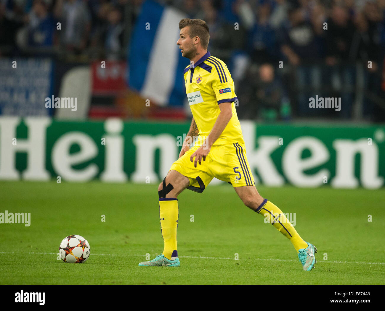 Maribor's Zeljko Filipovic play the ball during the Champions League ...