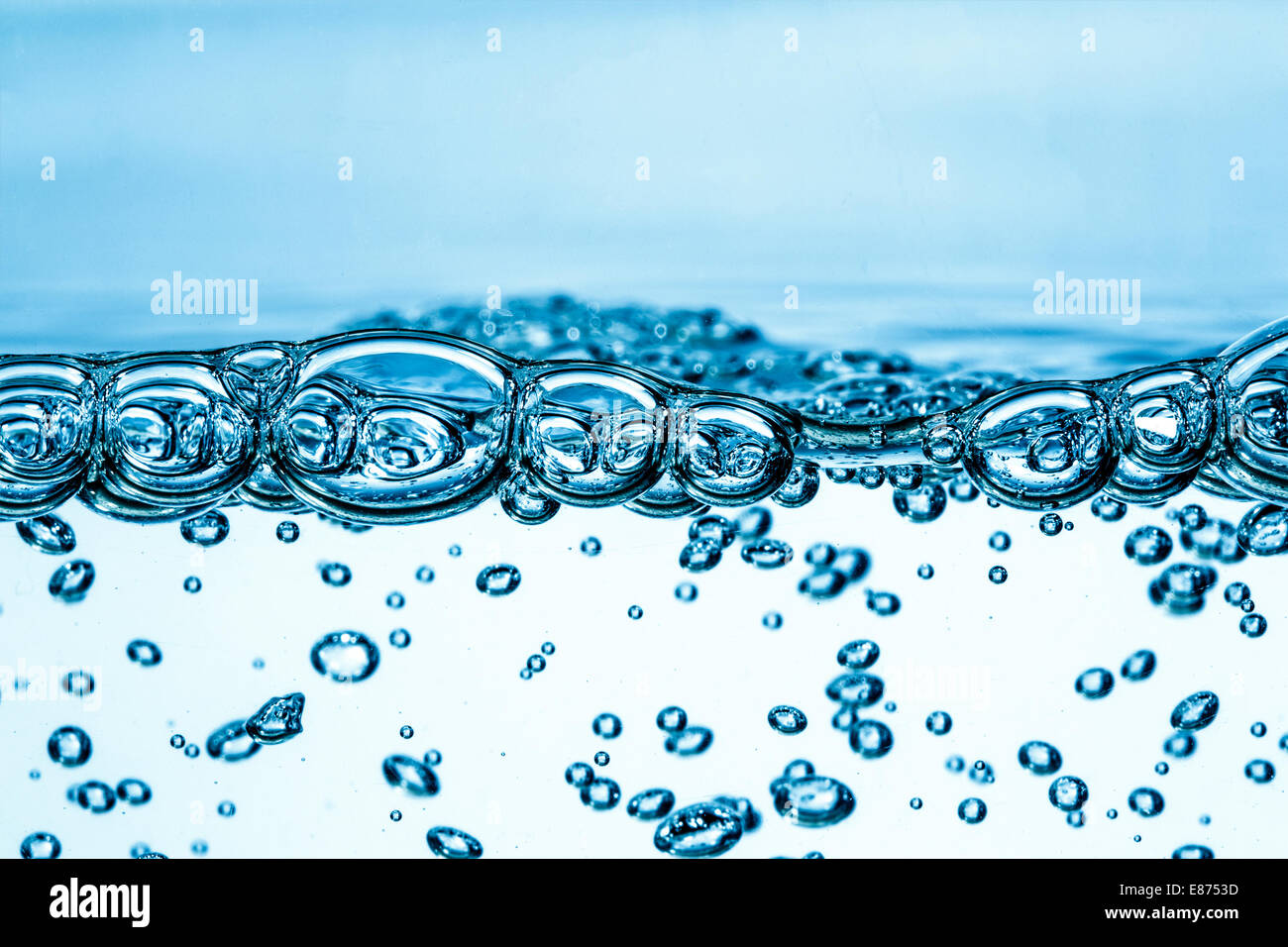 Many bubbles in water close up, abstract water wave with bubbles Stock ...