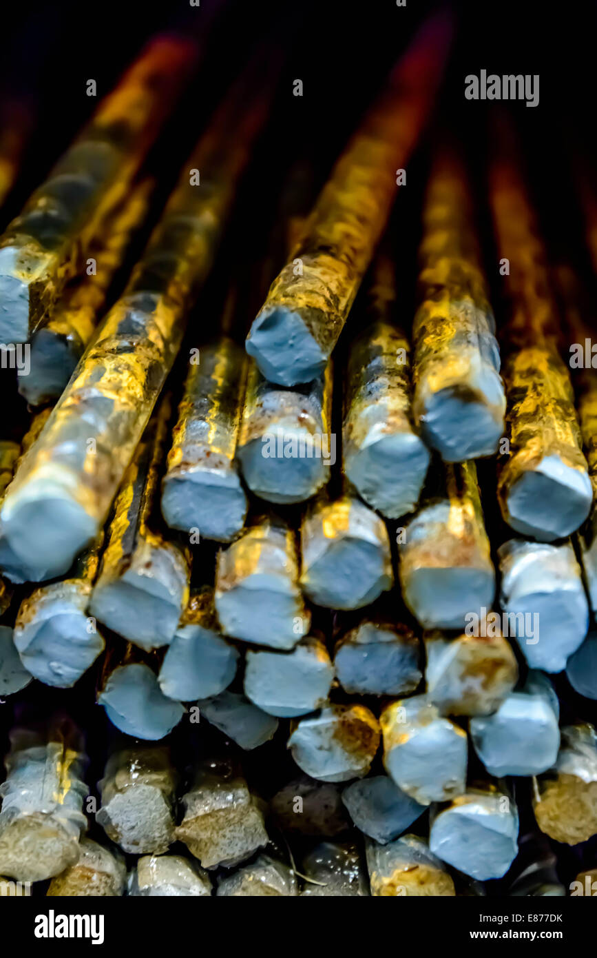 building supplies, pile of oxidizing construction rebar Stock Photo - Alamy
