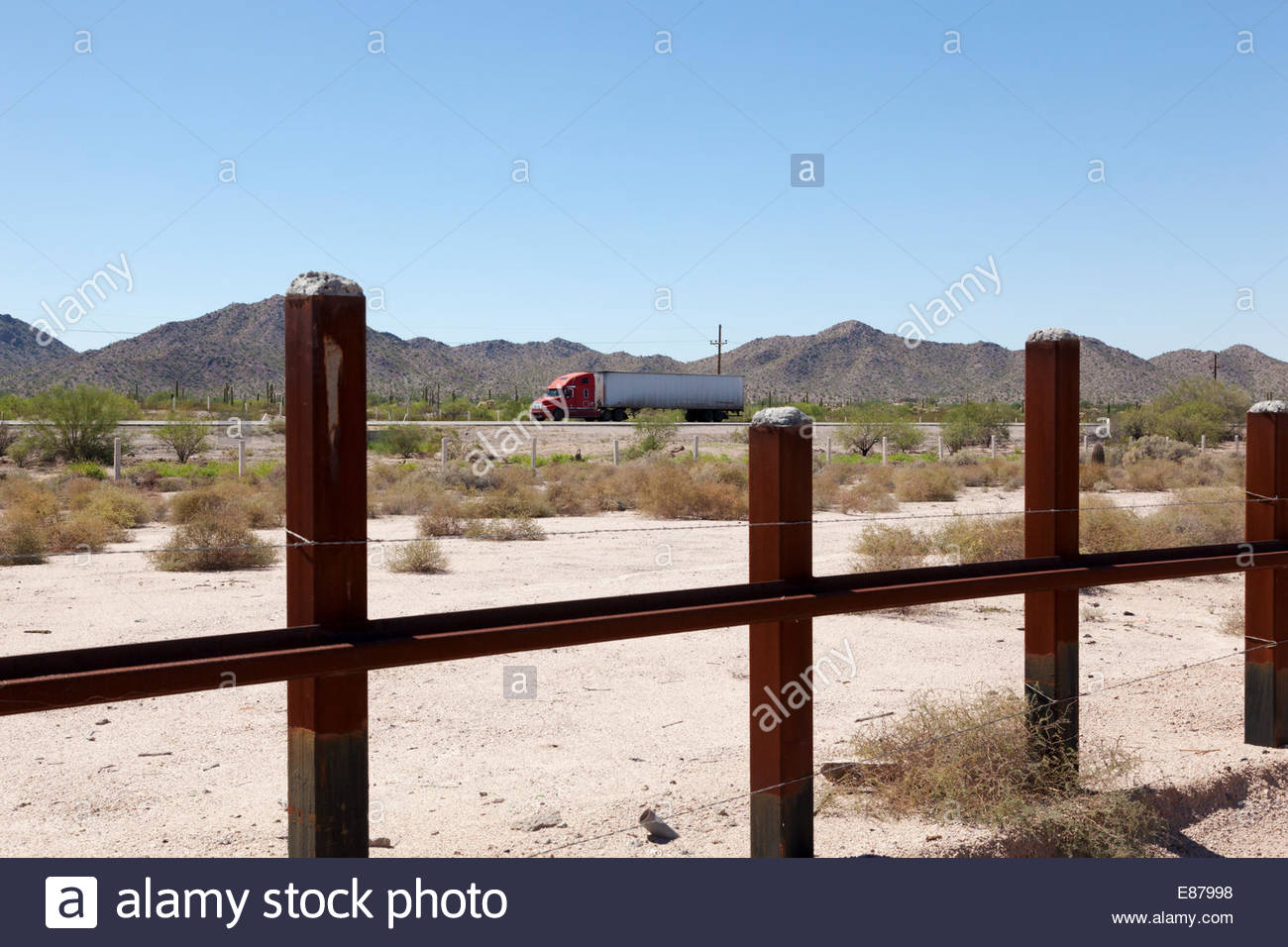 Immigration And Us Mexican Border High Resolution Stock Photography and ...
