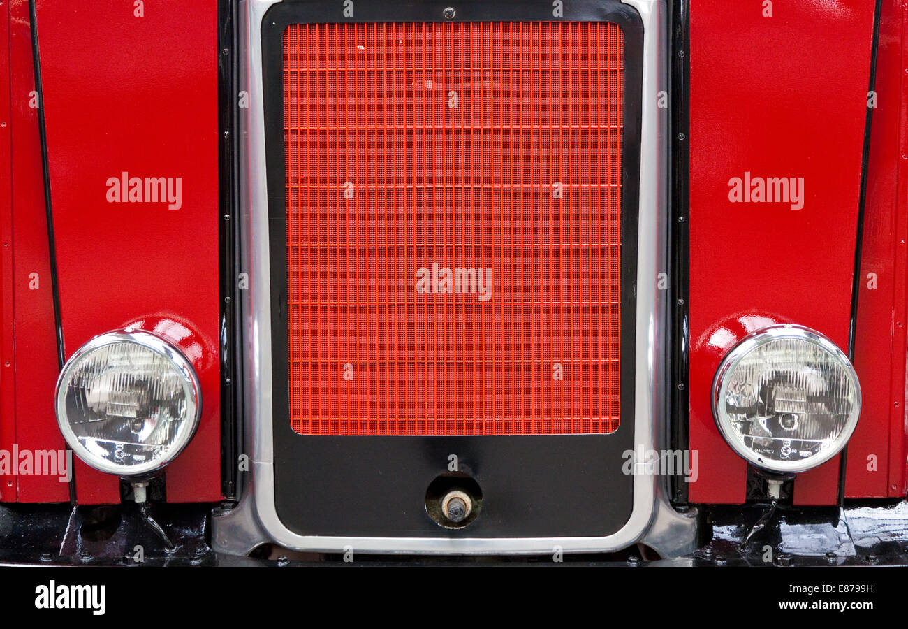 Old bus front grill hi-res stock photography and images - Alamy