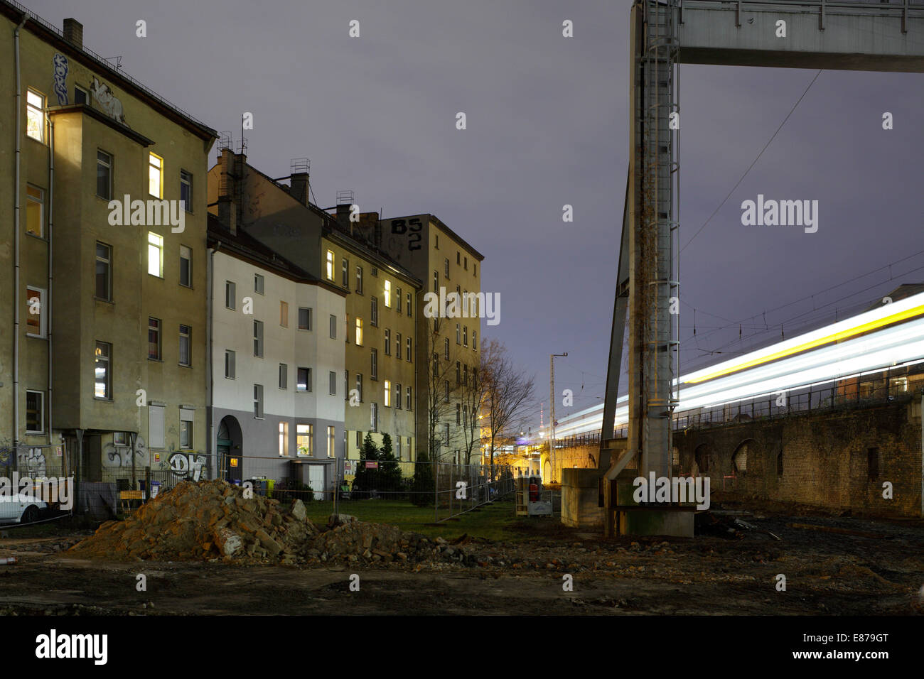 Old berlin s bahn rail line hi-res stock photography and images - Alamy