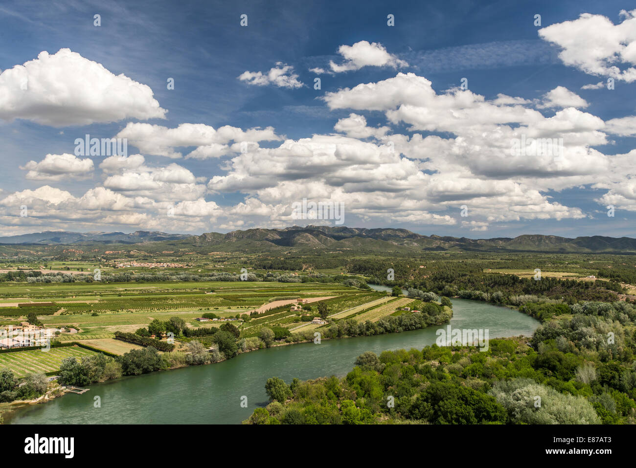 Ebro river spain castle hi-res stock photography and images - Alamy