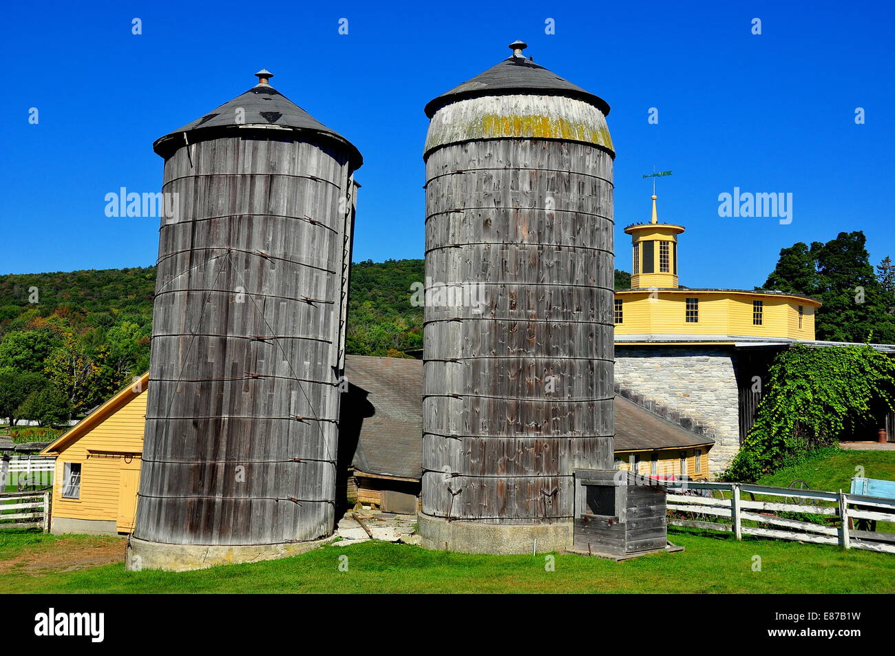 Historic silos hi-res stock photography and images - Alamy
