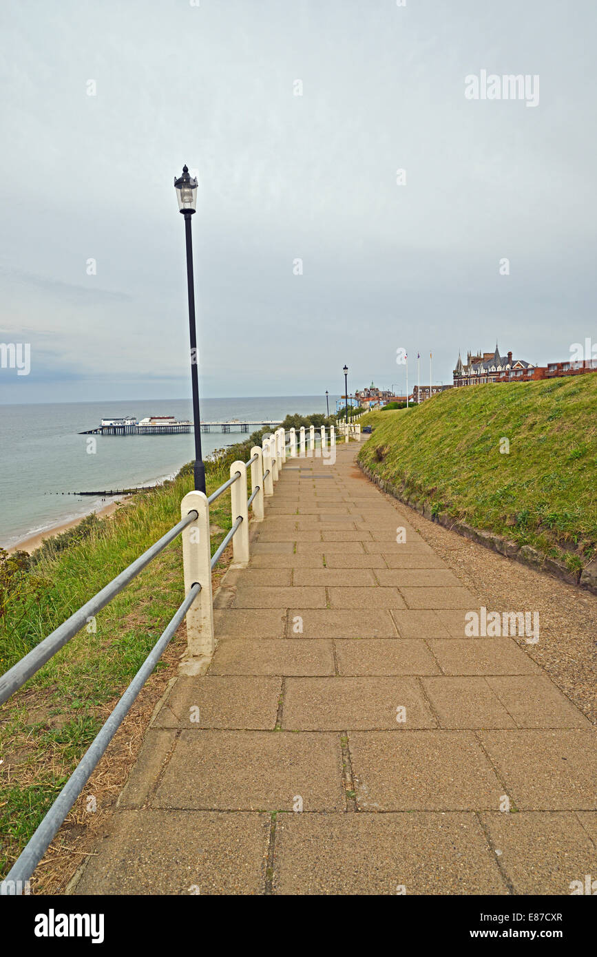 Cromer uk promenade hi-res stock photography and images - Alamy