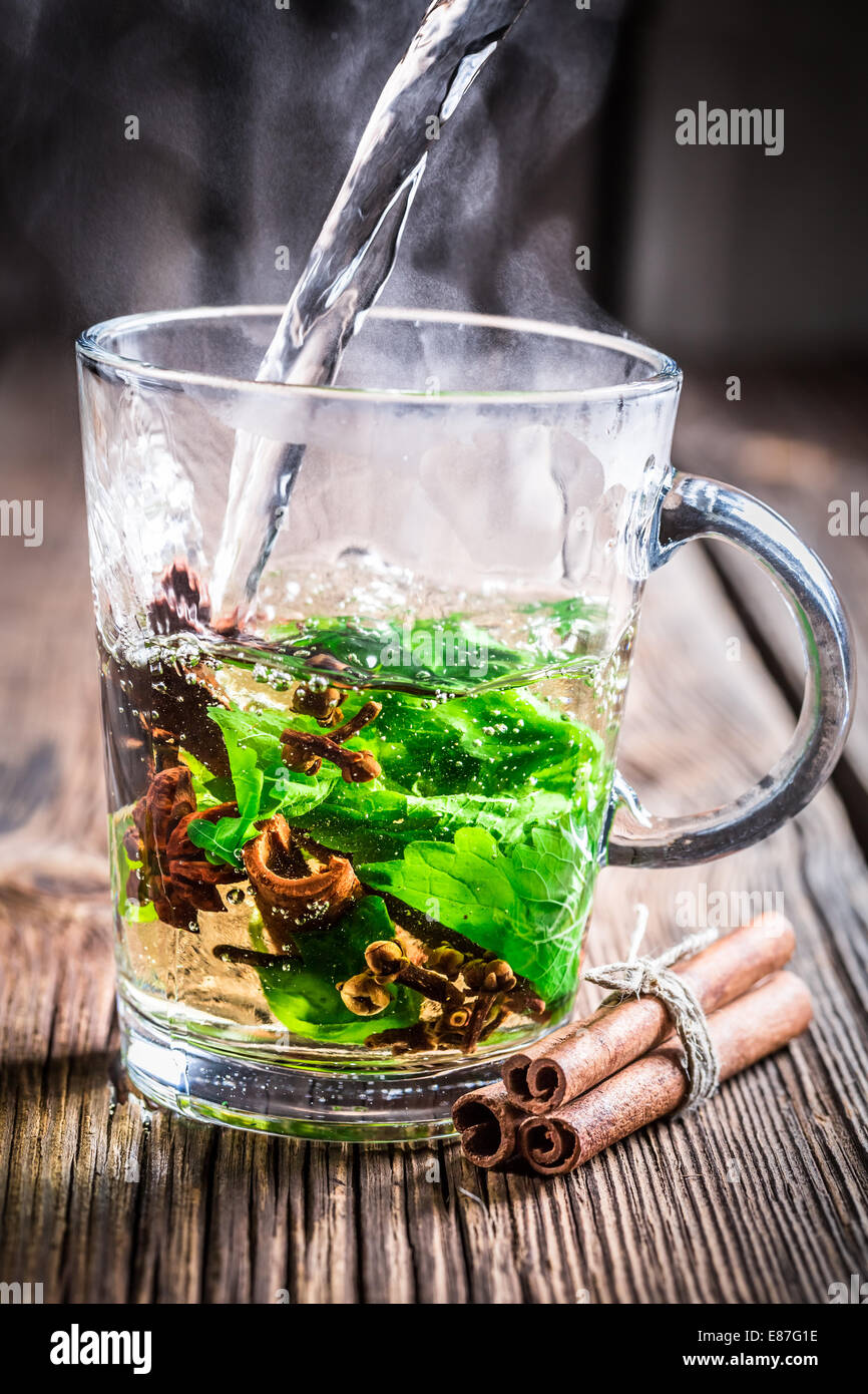 Brewing hot tea leaf Stock Photo - Alamy