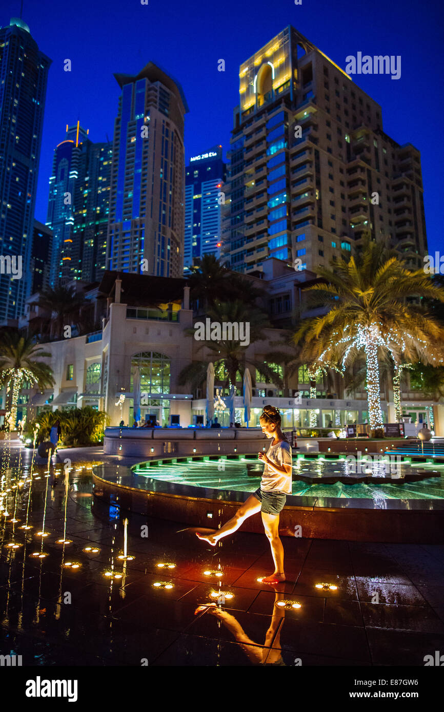 Dubai marina walk hi-res stock photography and images - Alamy