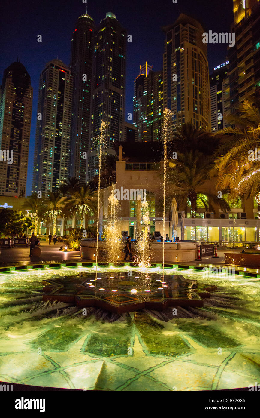Dubai marina walk hi-res stock photography and images - Alamy