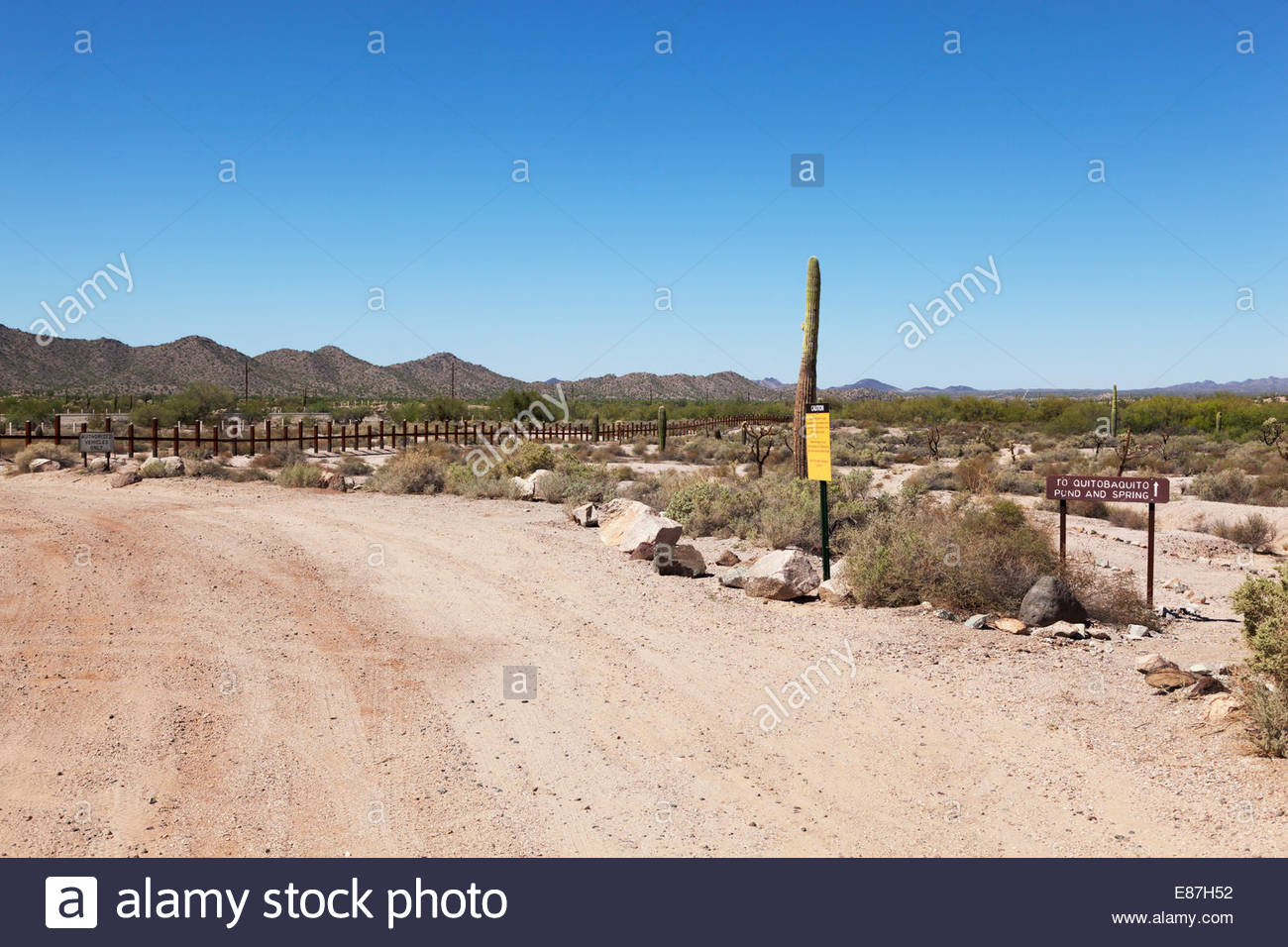 Border Fence Arizona Mexico Usa Us High Resolution Stock Photography ...