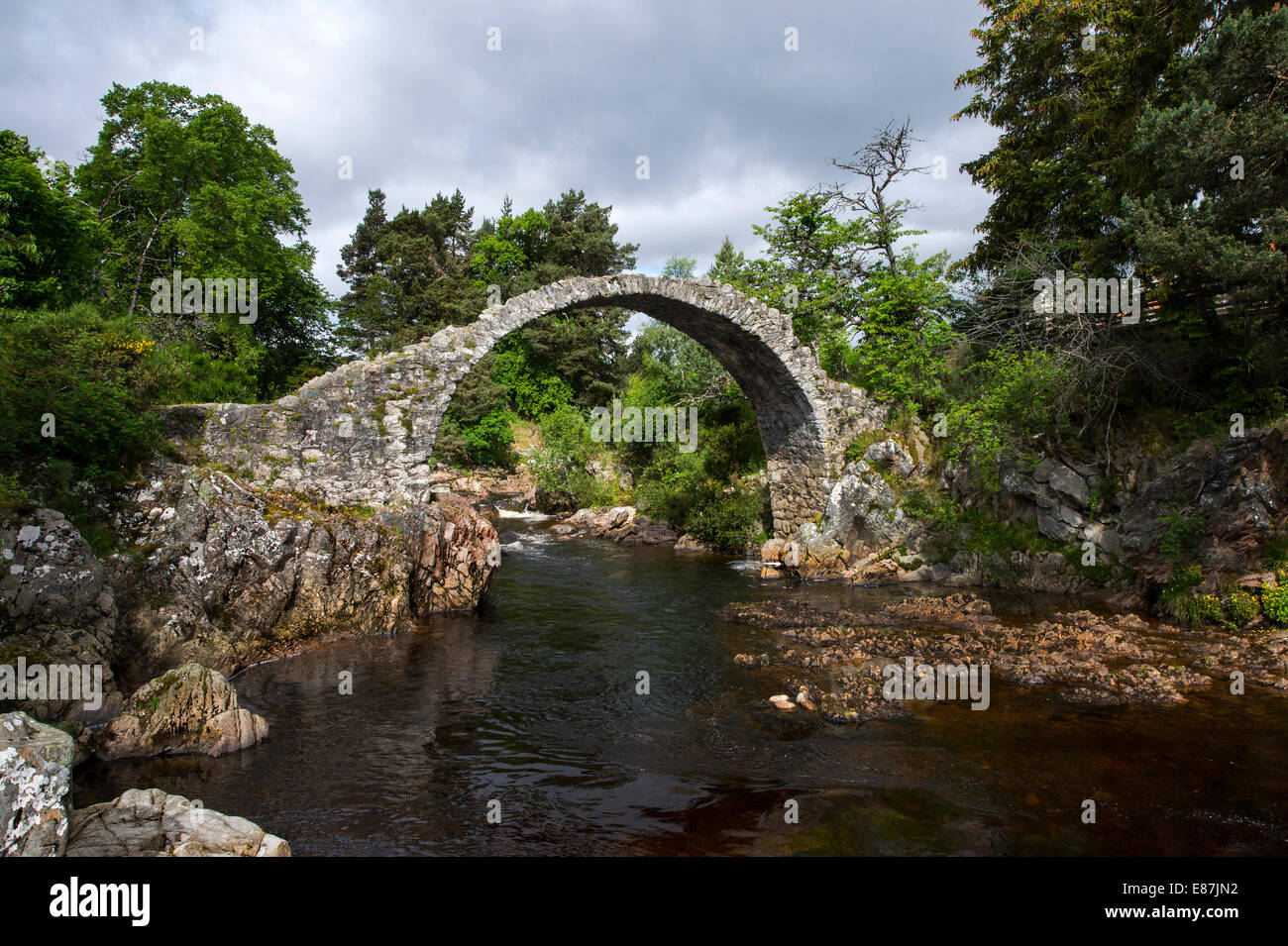 Carrbridge bridge hi-res stock photography and images - Alamy