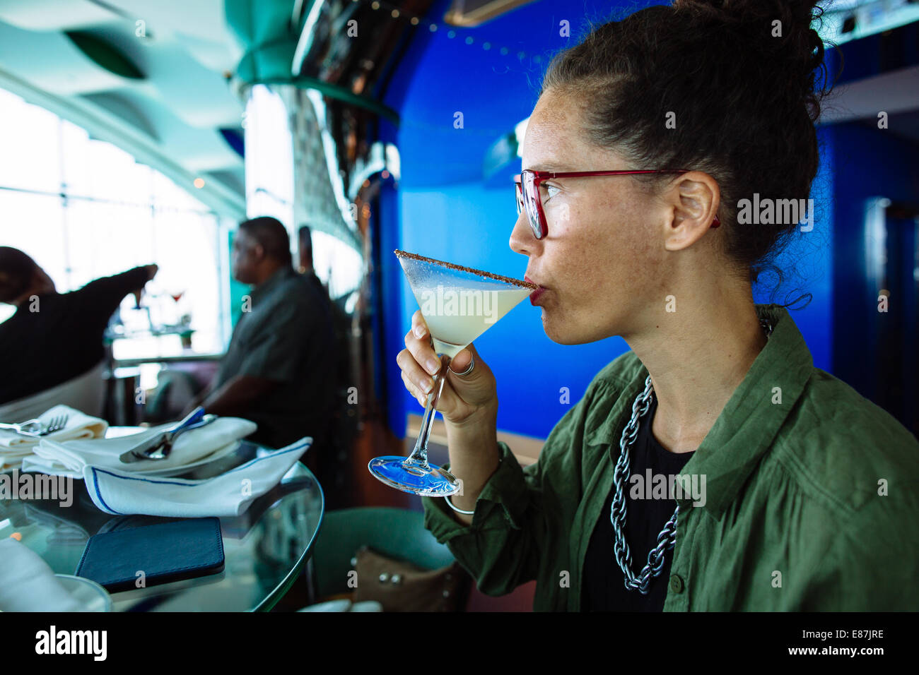Skyview bar burj al arab hi-res stock photography and images - Alamy