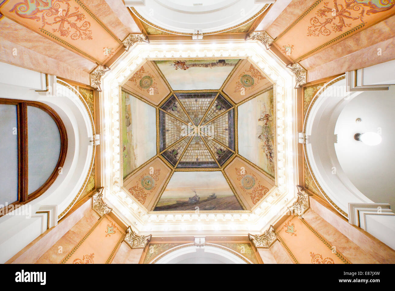 The dome surrounded by painted murals in the Pierce County Courthouse ...