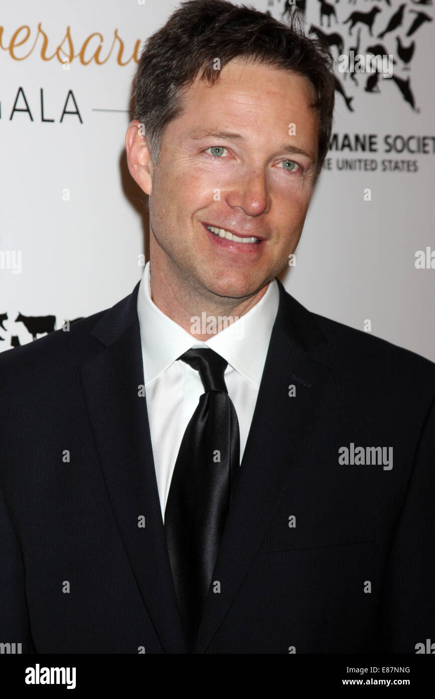 Humane Society of the United States Gala 2014 Featuring: George Newbern ...