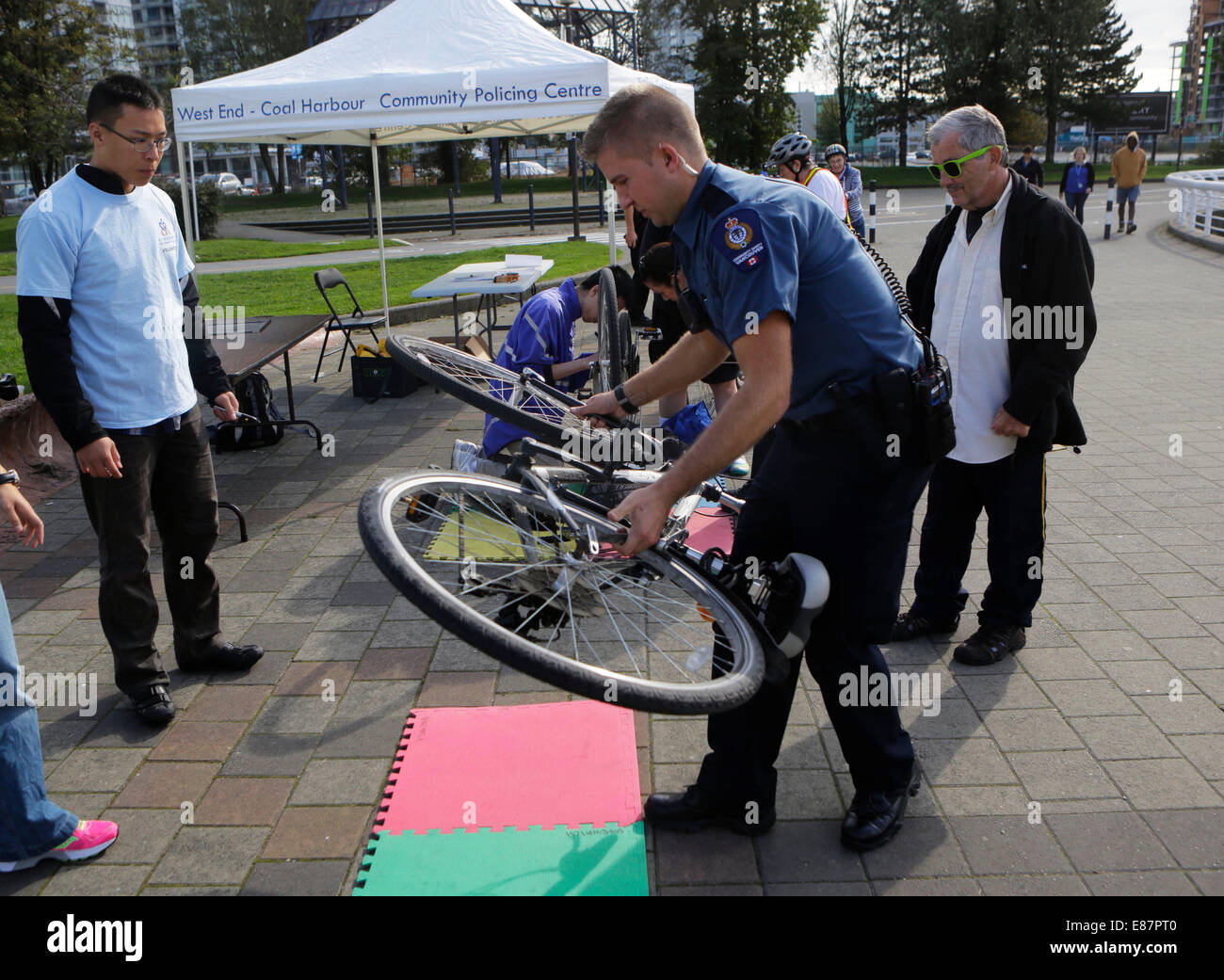 Target identification hi-res stock photography and images - Alamy