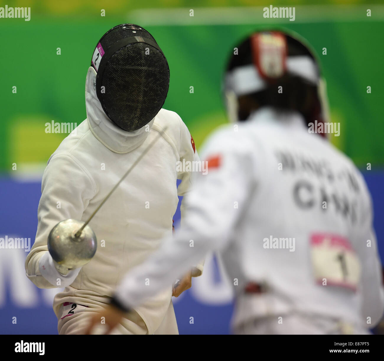 Fencing match hi-res stock photography and images - Alamy