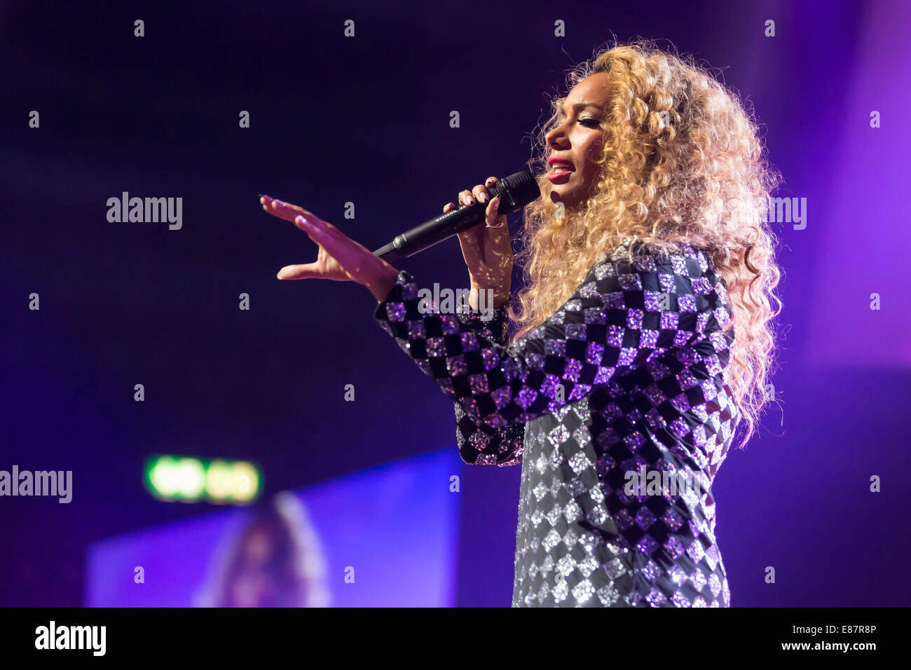 Lewis singer hi-res stock photography and images - Alamy