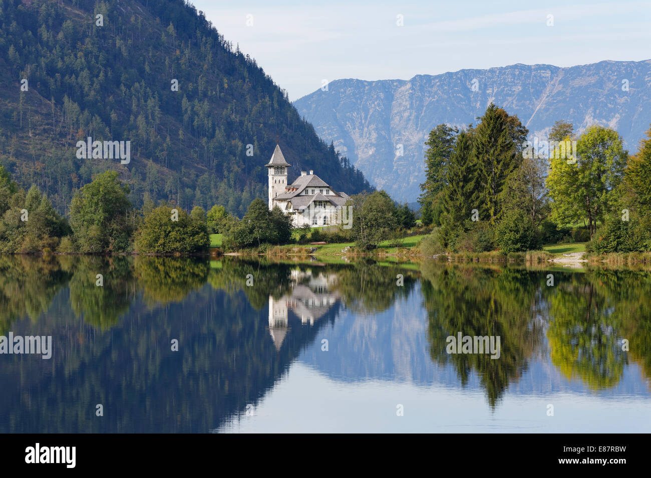 Schloss Grundlsee Castle, Grundlsee Lake, Ausseerland region ...