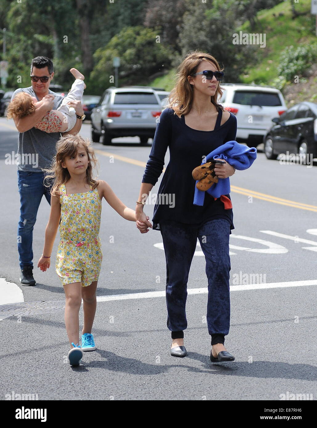 Jessica Alba and husband Cash Warren enjoy a day at Coldwater Park with ...