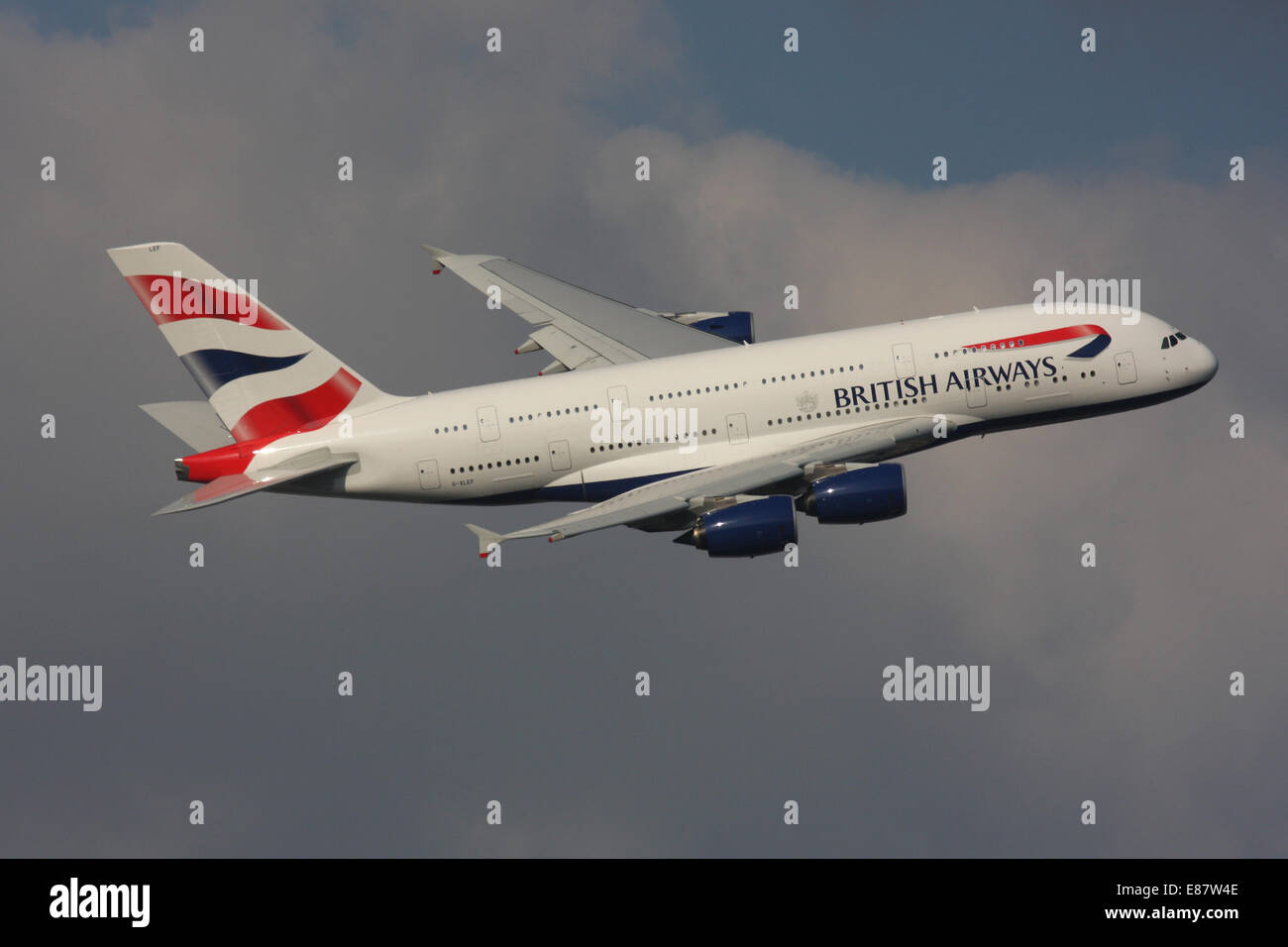 Ba airbus a380 hi-res stock photography and images - Alamy