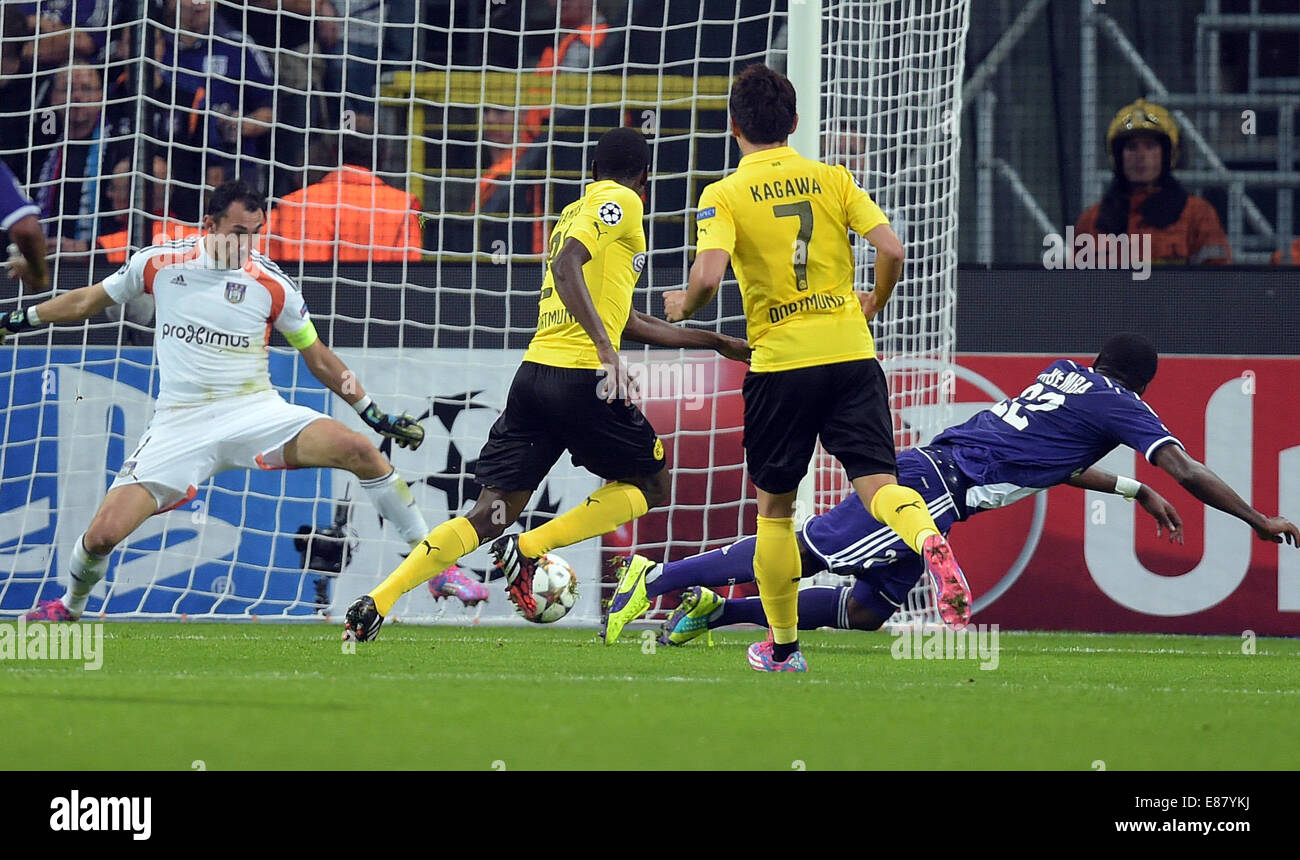 Anderlecht, Belgium. 1st Oct, 2014. Adrian Ramos of Borussia Dortmund ...