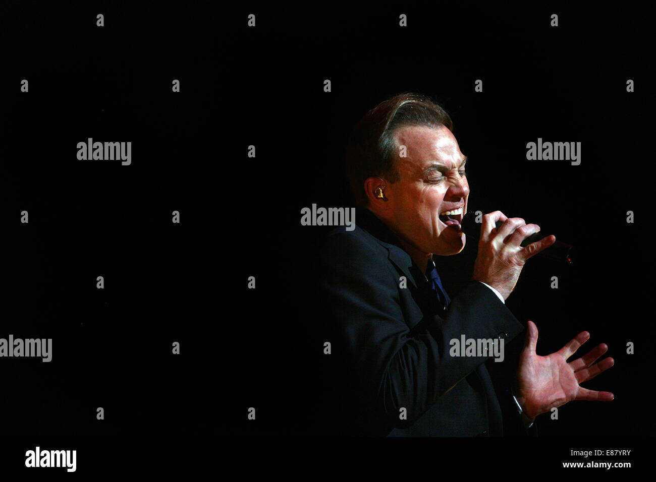 Jason donovan hi-res stock photography and images - Alamy