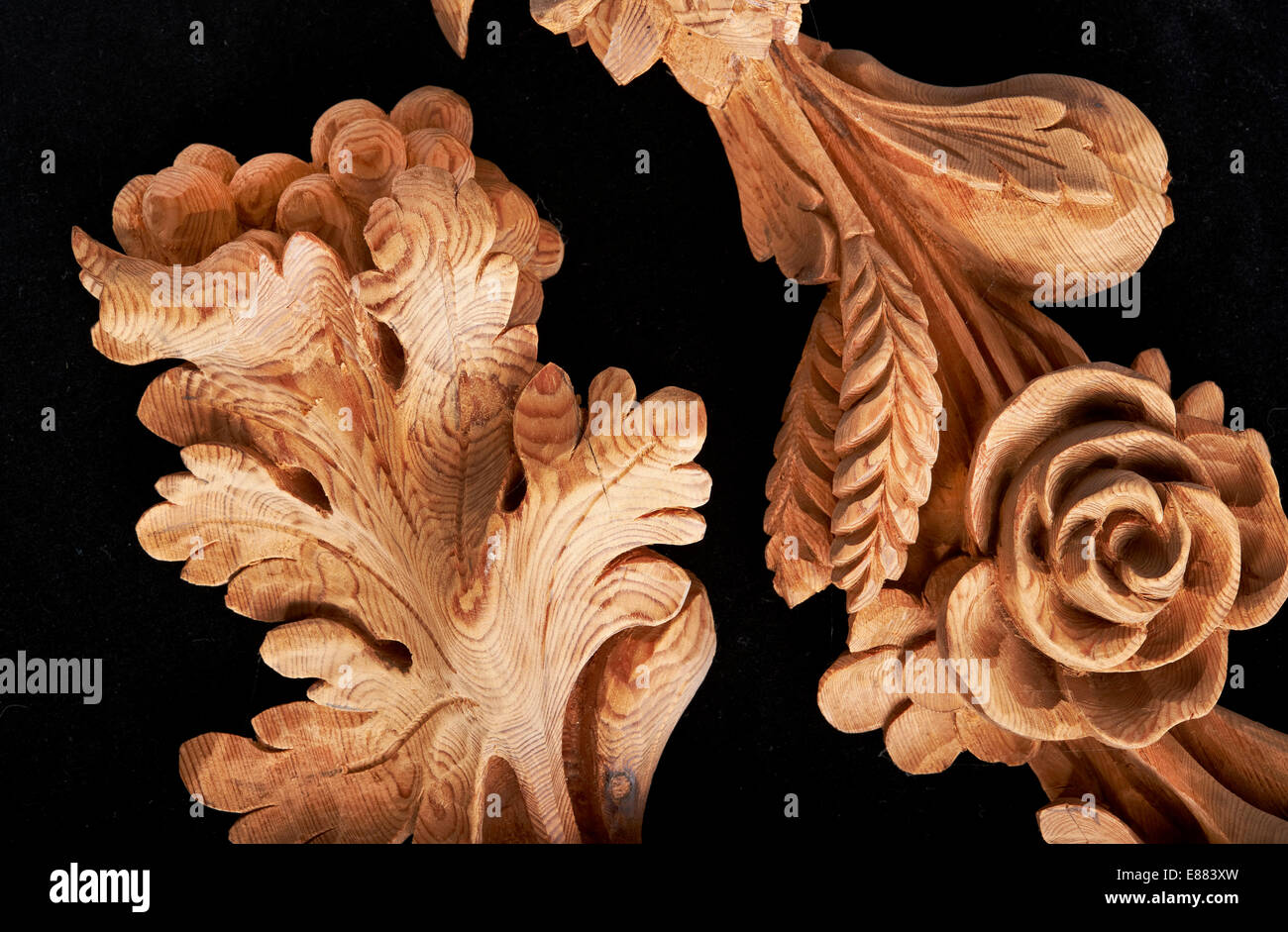 Wood carving of flowers and foliage Stock Photo - Alamy
