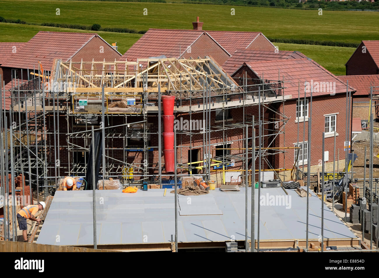 Housing estate construction hi-res stock photography and images - Alamy