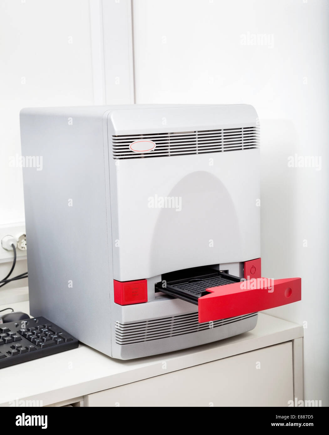 Medical Analyzer In Lab Stock Photo - Alamy