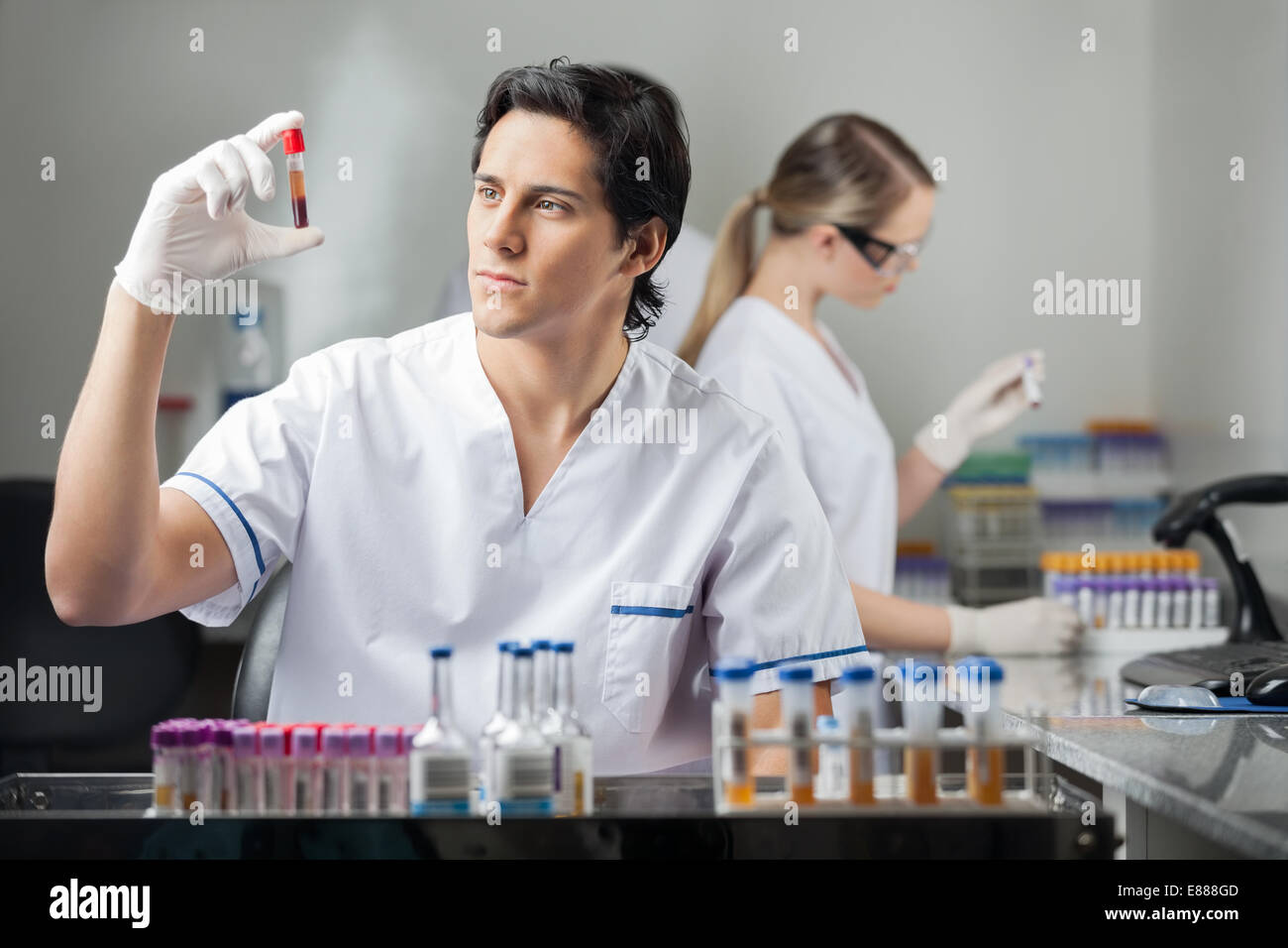 Blood lab study hi-res stock photography and images - Alamy