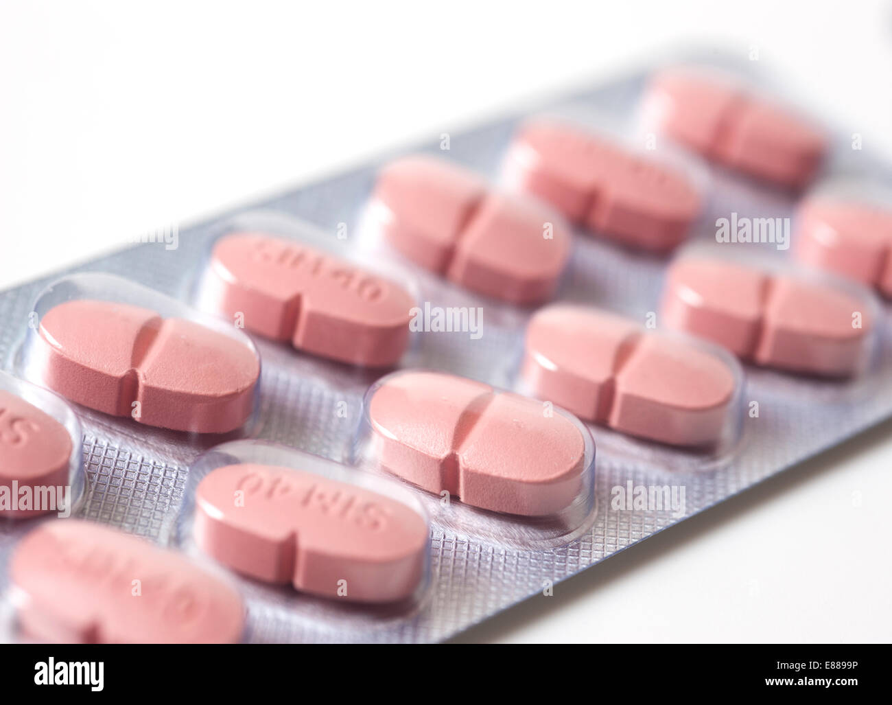 Packs of Statins tablets on a white background Stock Photo - Alamy