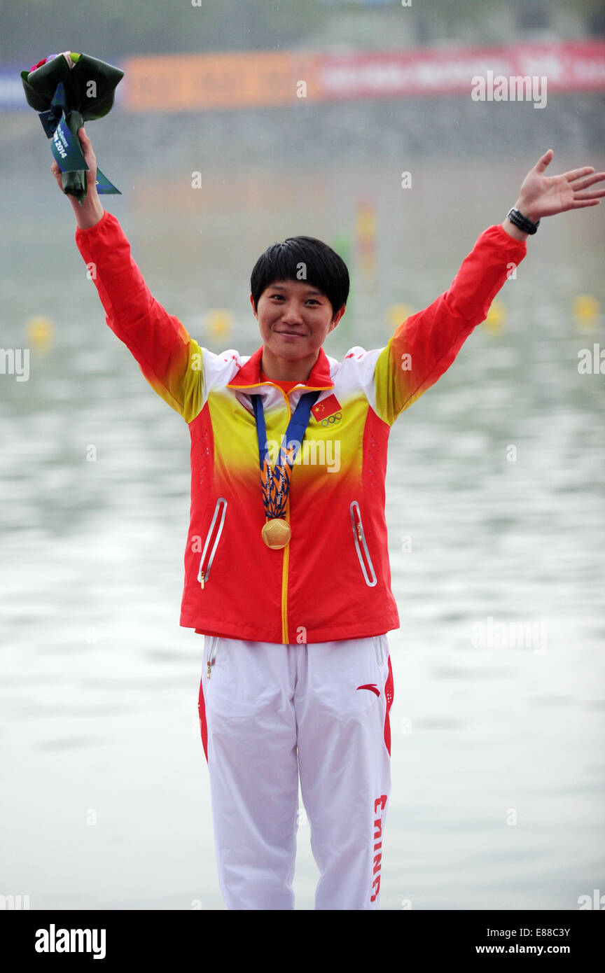 Incheon, South Korea. 2nd Oct, 2014. Gold medalist Li Tong of China ...