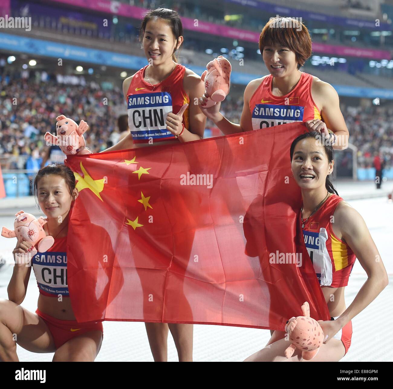 Incheon, South Korea. 2nd Oct, 2014. Kong Lingwei, Lin Huijun, Tao ...