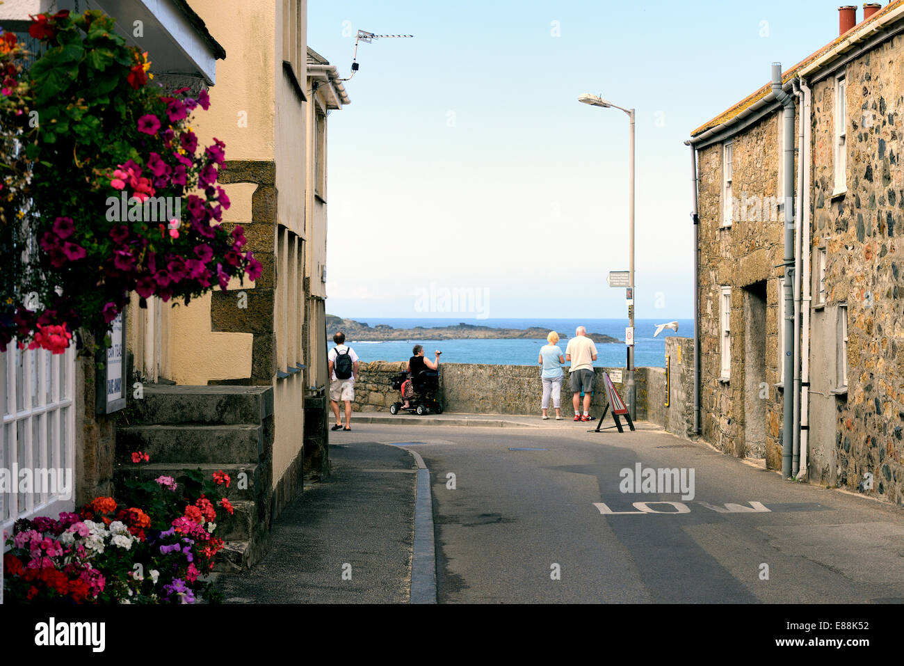 Porthmeor cove cornwall hi-res stock photography and images - Alamy