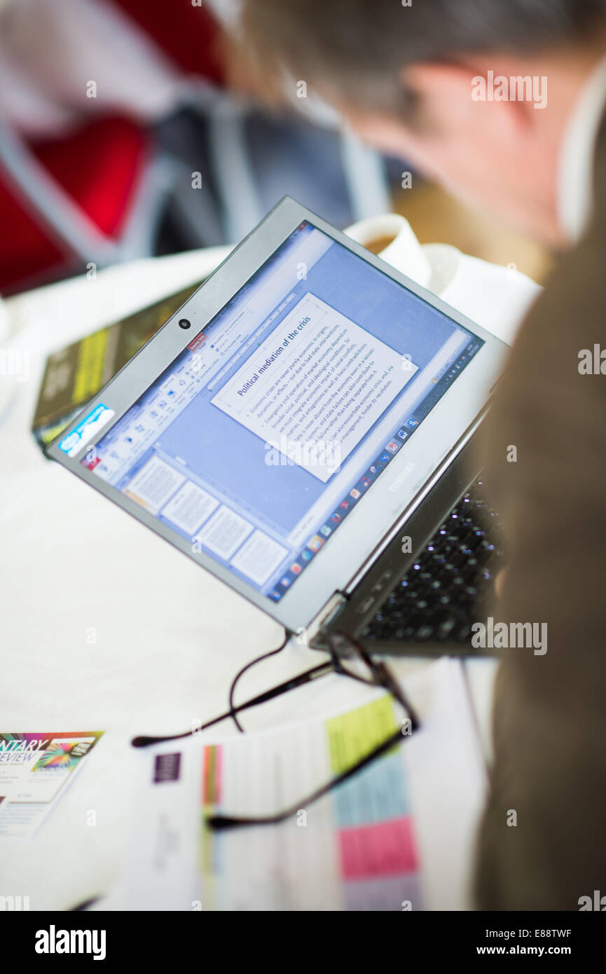 Research methods hi-res stock photography and images - Alamy