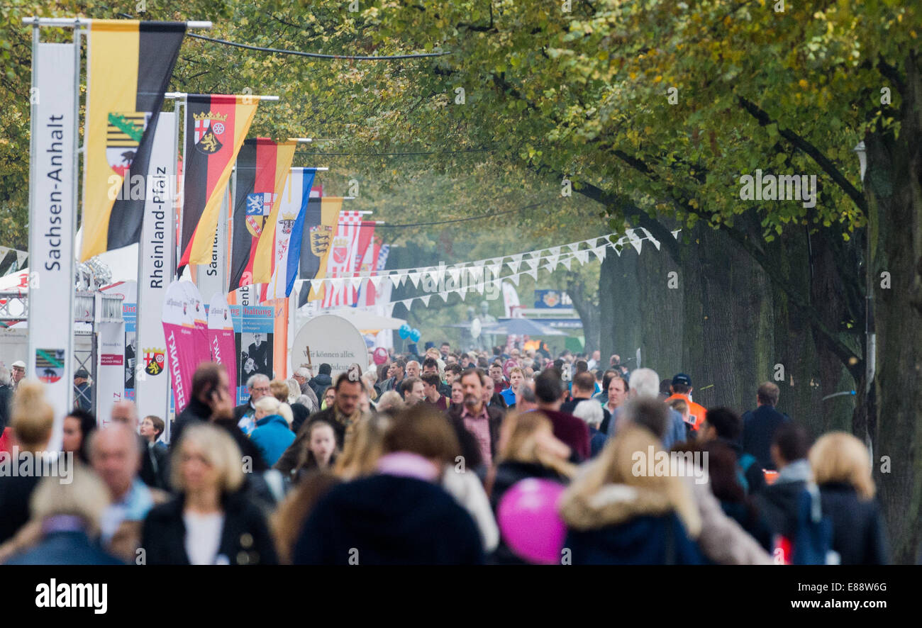 Visitors walk through the citizens' festival for Day of German Unity in ...