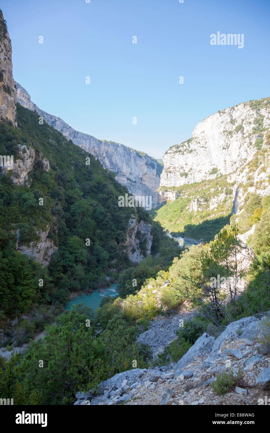 On the Martel path, in the gorges of the Verdon (France). Sur le ...