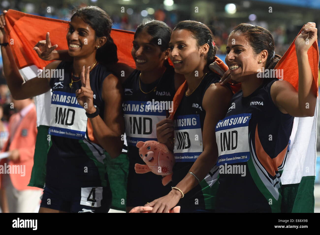 Incheon, South Korea. 2nd Oct, 2014. Athletes of India celebrate after ...