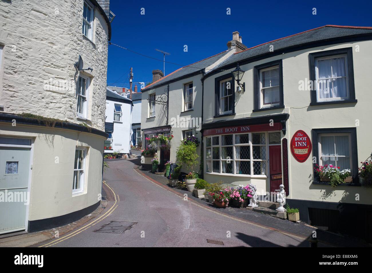 The Boot Inn, Calstock village, Tamar Valley, Cornwall, England, United ...