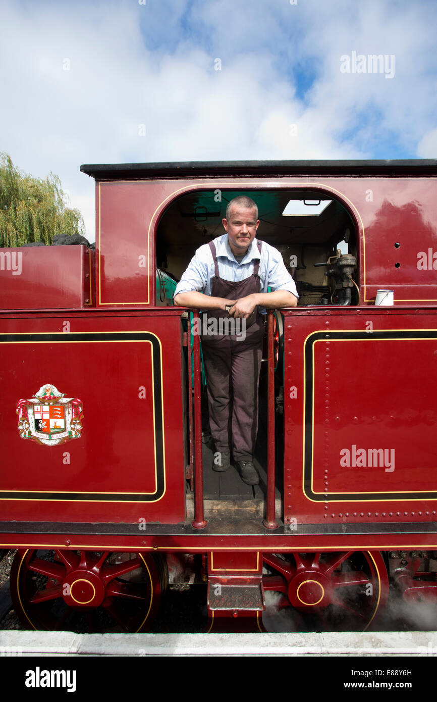 Metropolitan Railway steam locomotive 'Met 1' running on the Epping ...