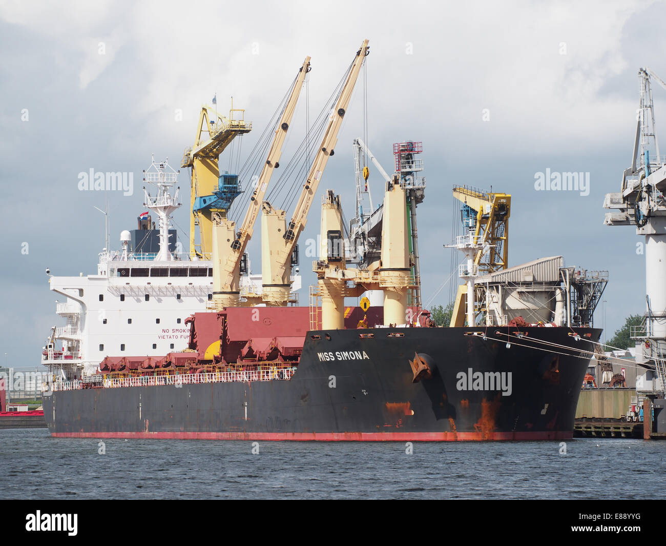 MISS SIMONA is a vessel identified by IMO number 9481946 and callsign ...