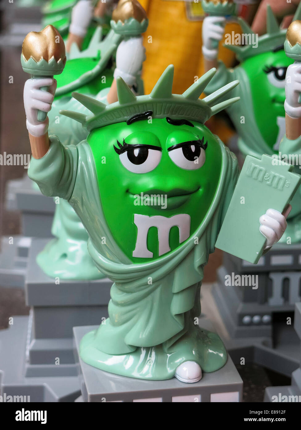Green's Character as Plastic Statue of Liberty Candy Dispensers Display ...