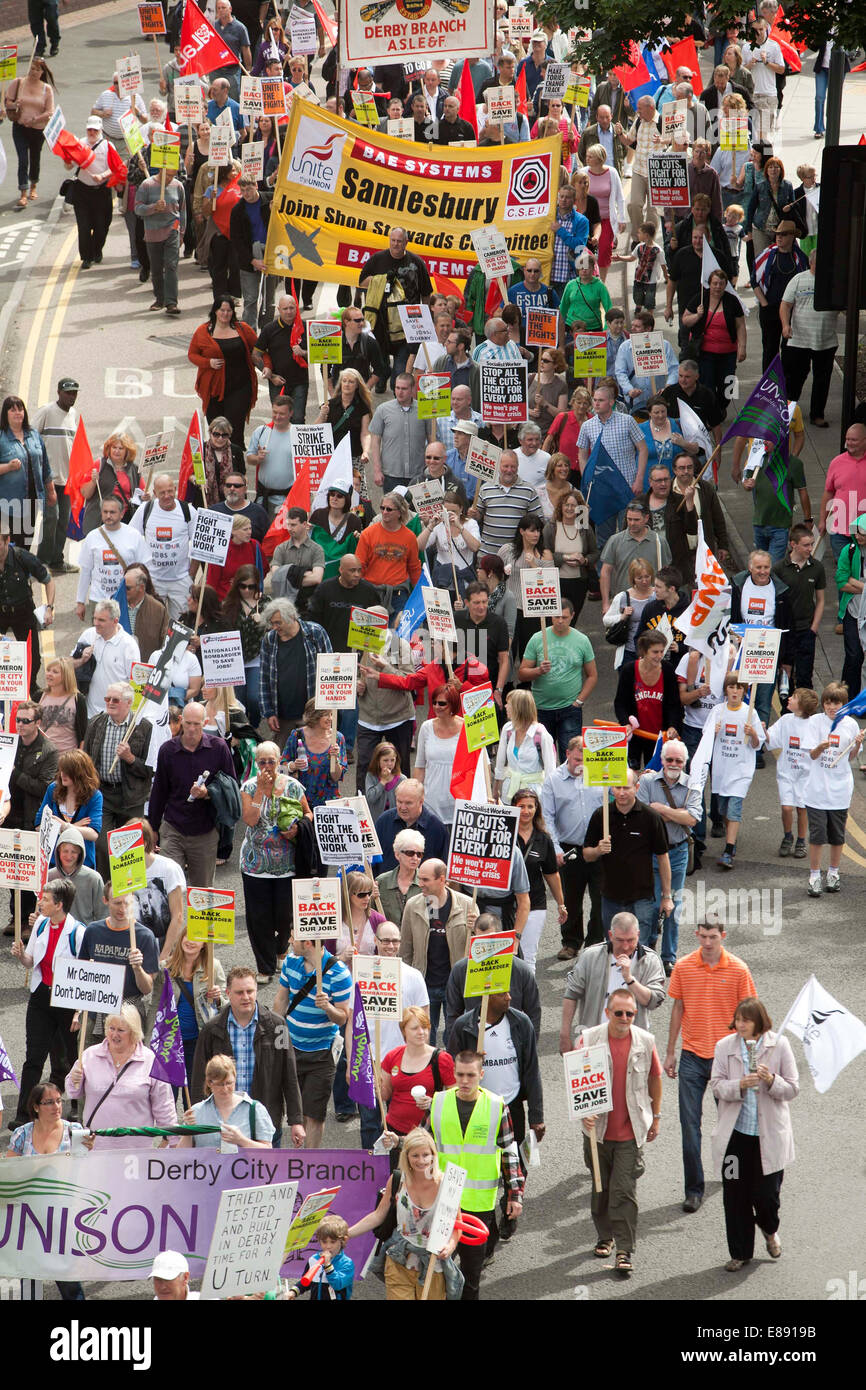 Contract protest hi-res stock photography and images - Alamy