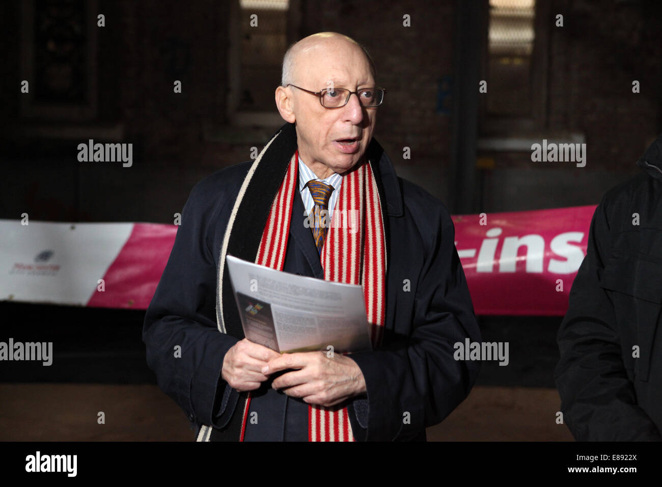 Sir gerald kaufman labour mp hi-res stock photography and images - Alamy
