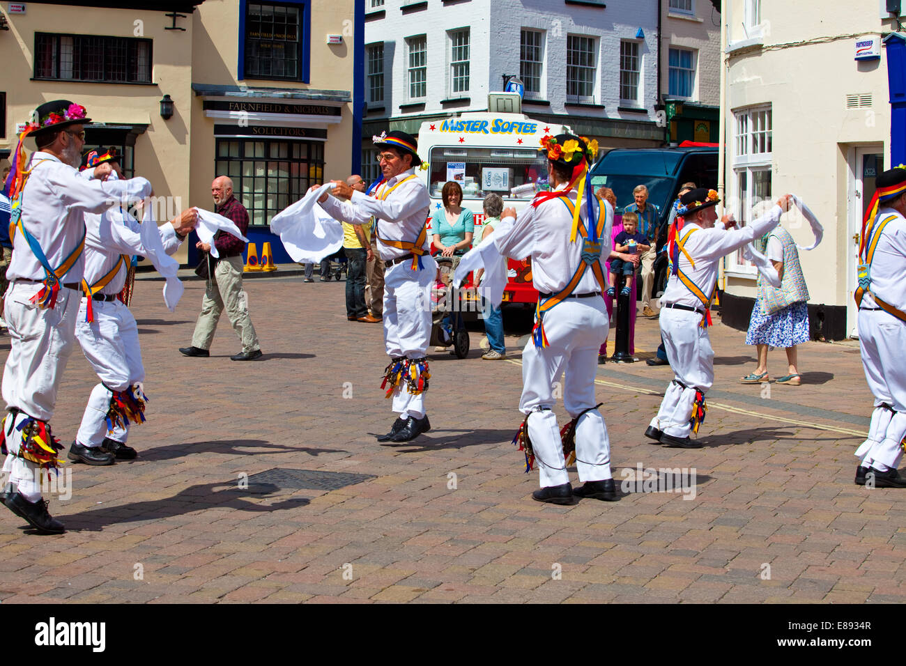 Morris dancers handkerchief bells hi-res stock photography and images ...